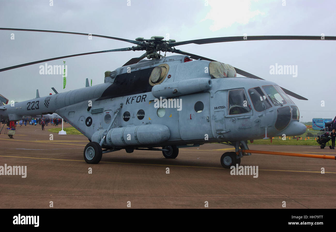 Russian mi 17 helicopter hi-res stock photography and images - Alamy