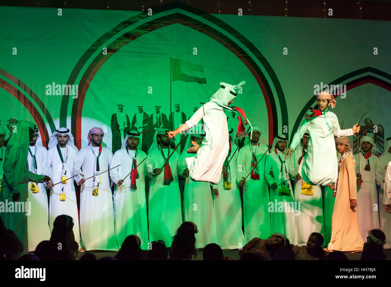 Traditional arab dancers hi-res stock photography and images - Alamy