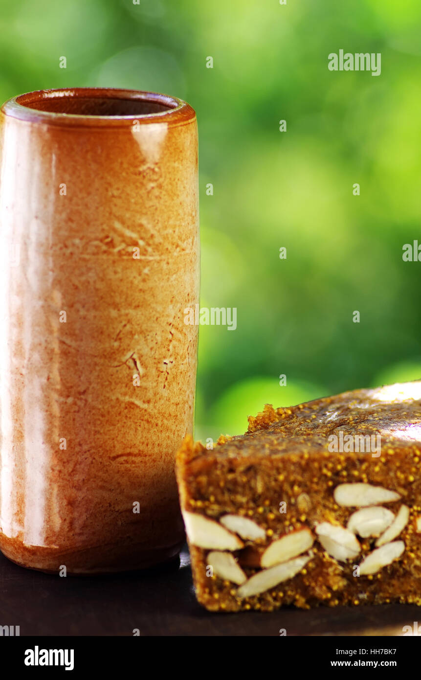 bread, fruit, beer, beverage, dry, dried up, barren, close, restaurant ...