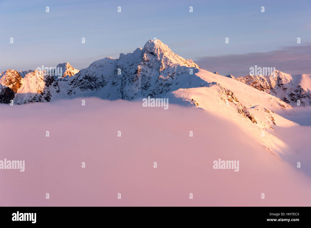 Big mountain peaks hi-res stock photography and images - Alamy
