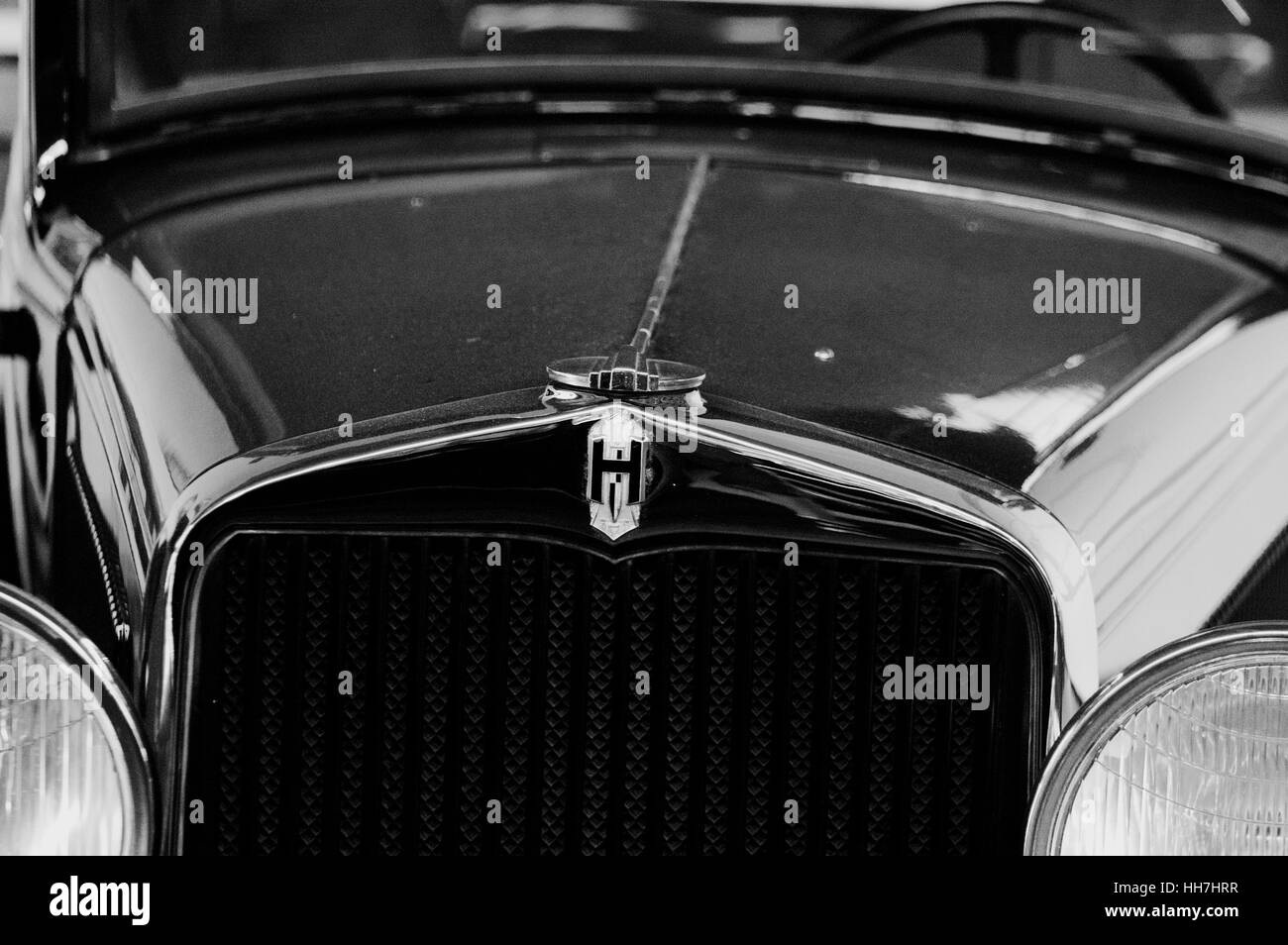 Hupmobile s series illustrations Black and White Stock Photos & Images ...