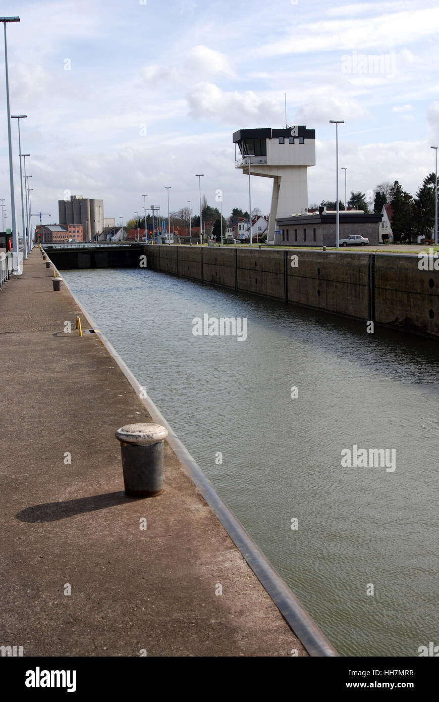canal, river, water, lock, navigation, goal, passage, gate, archgway ...