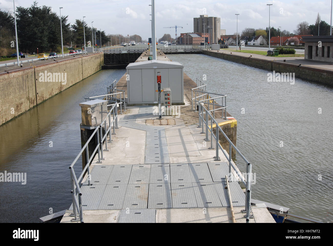 canal, lock, navigation, goal, passage, gate, archgway, gantry ...