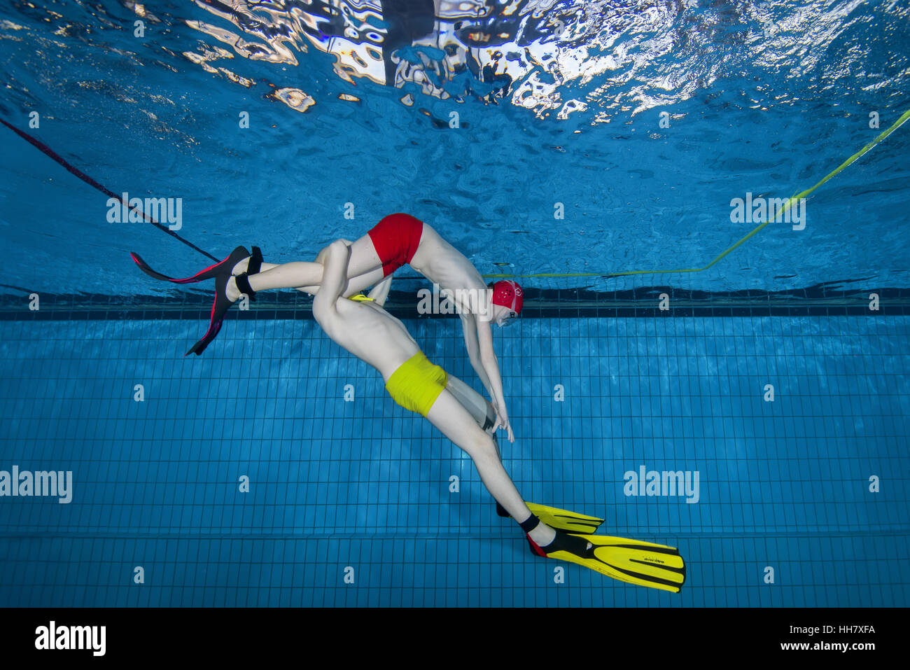 Men fighting swimming pool hi-res stock photography and images - Alamy