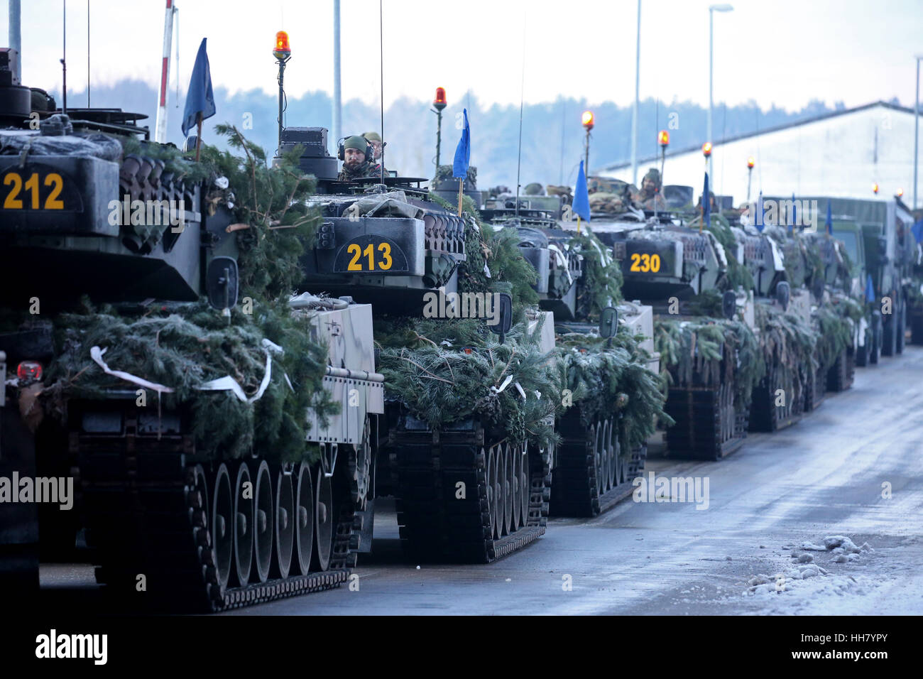 Combat tanks hi-res stock photography and images - Alamy