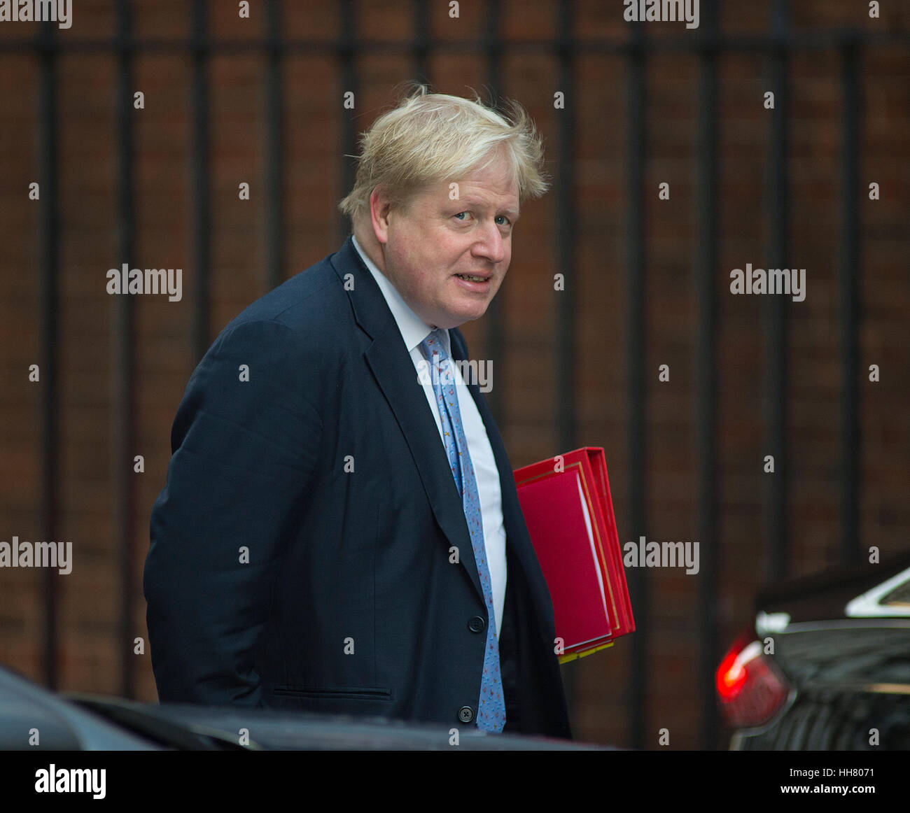 Boris johnson downing street hi-res stock photography and images - Alamy