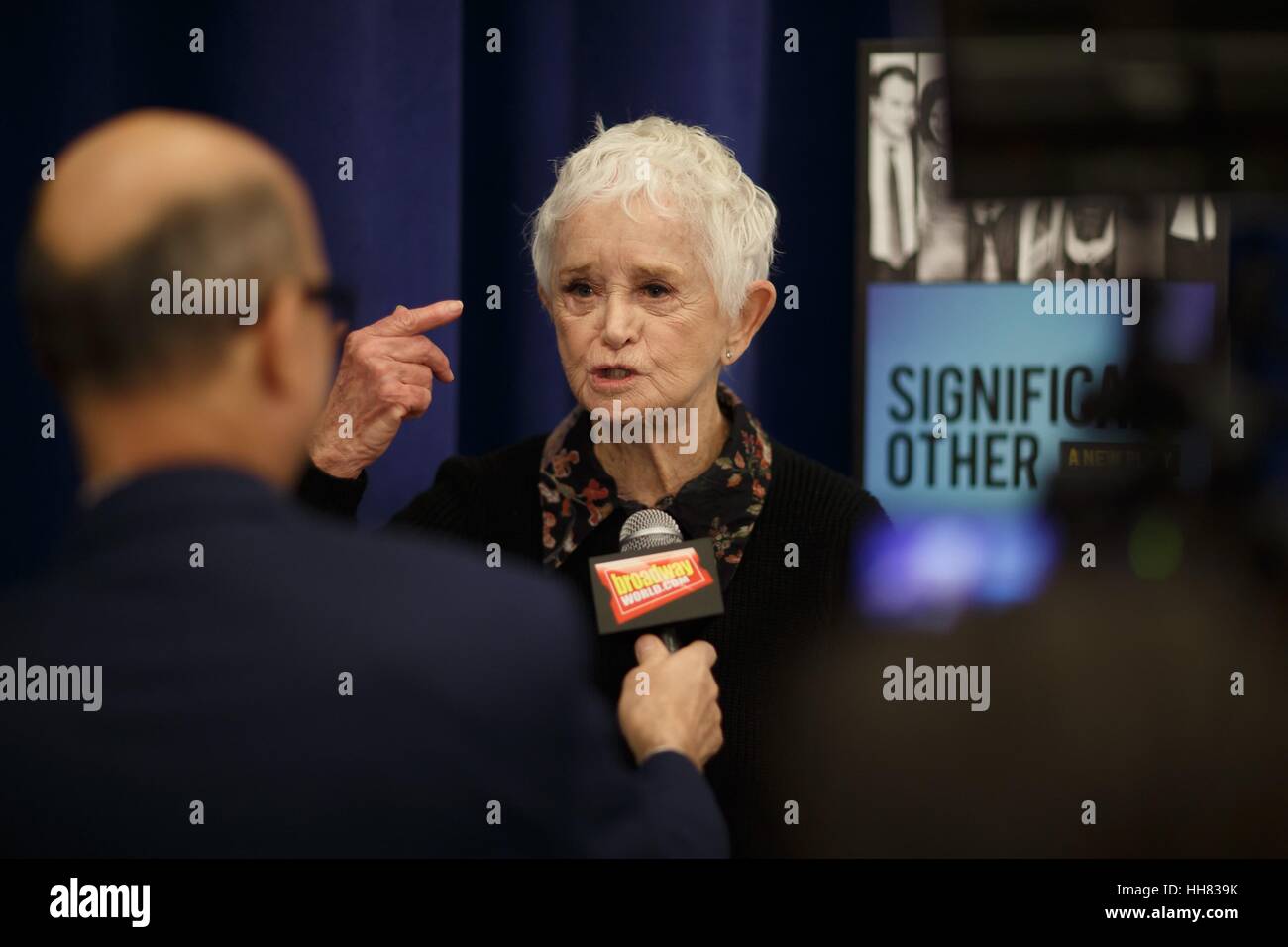 Barbara barrie hi-res stock photography and images - Alamy