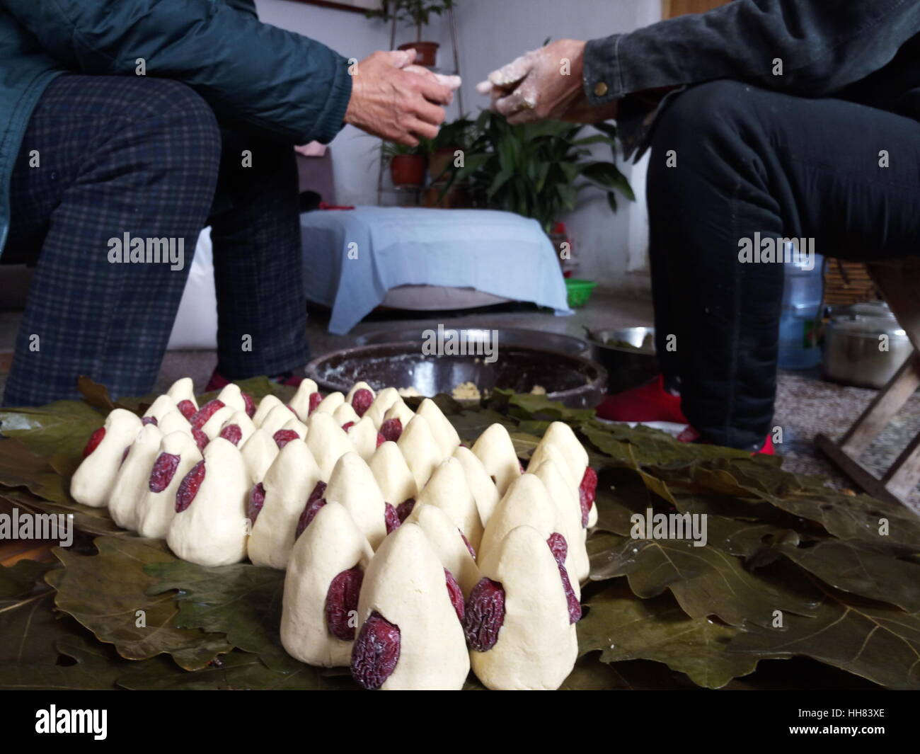 Qingzhou, China. 17th Jan, 2017. **EDITORIAL USE ONLY. CHINA OUT** The ...