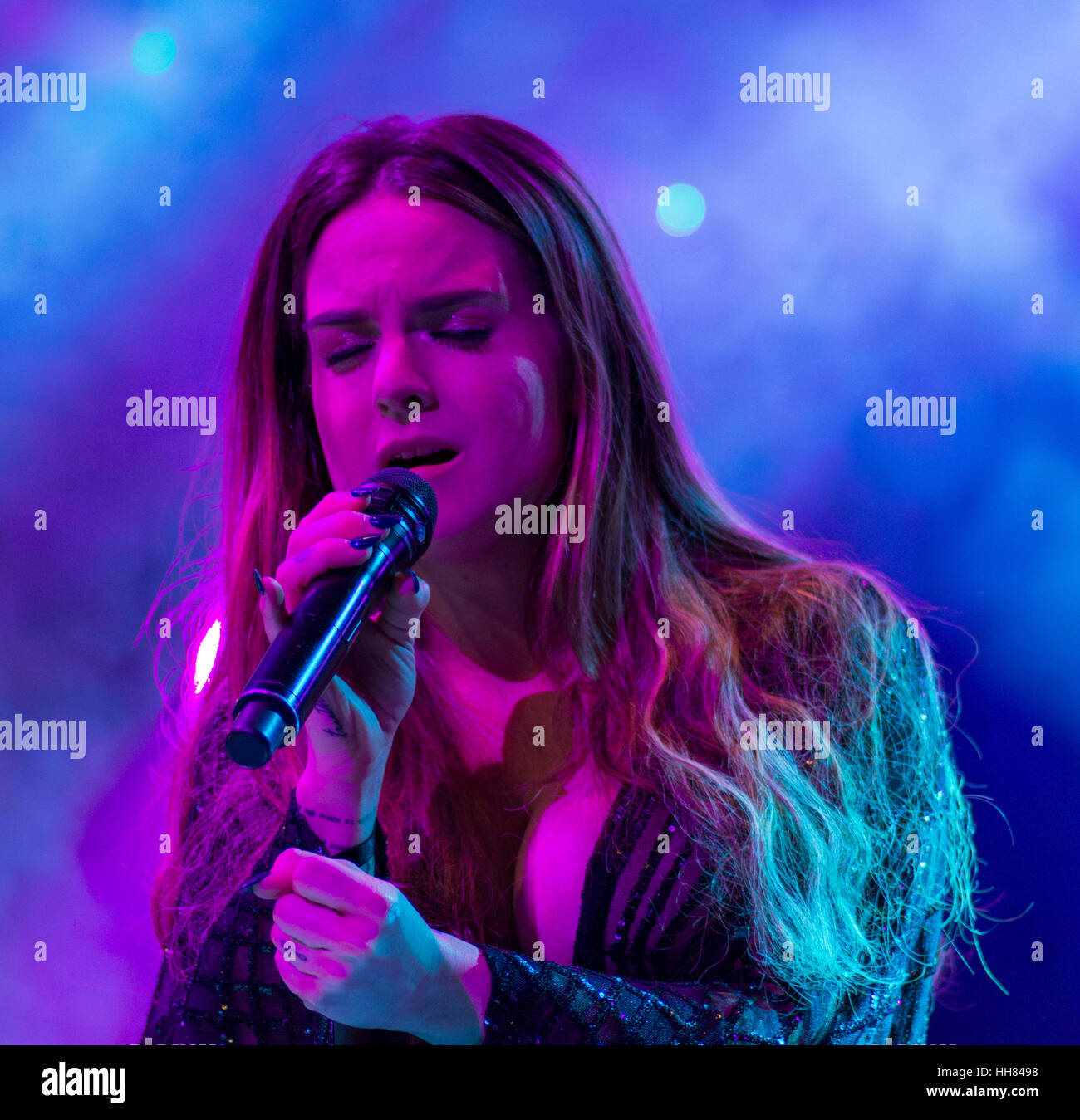 Joanna jojo noelle levesque hi-res stock photography and images - Alamy