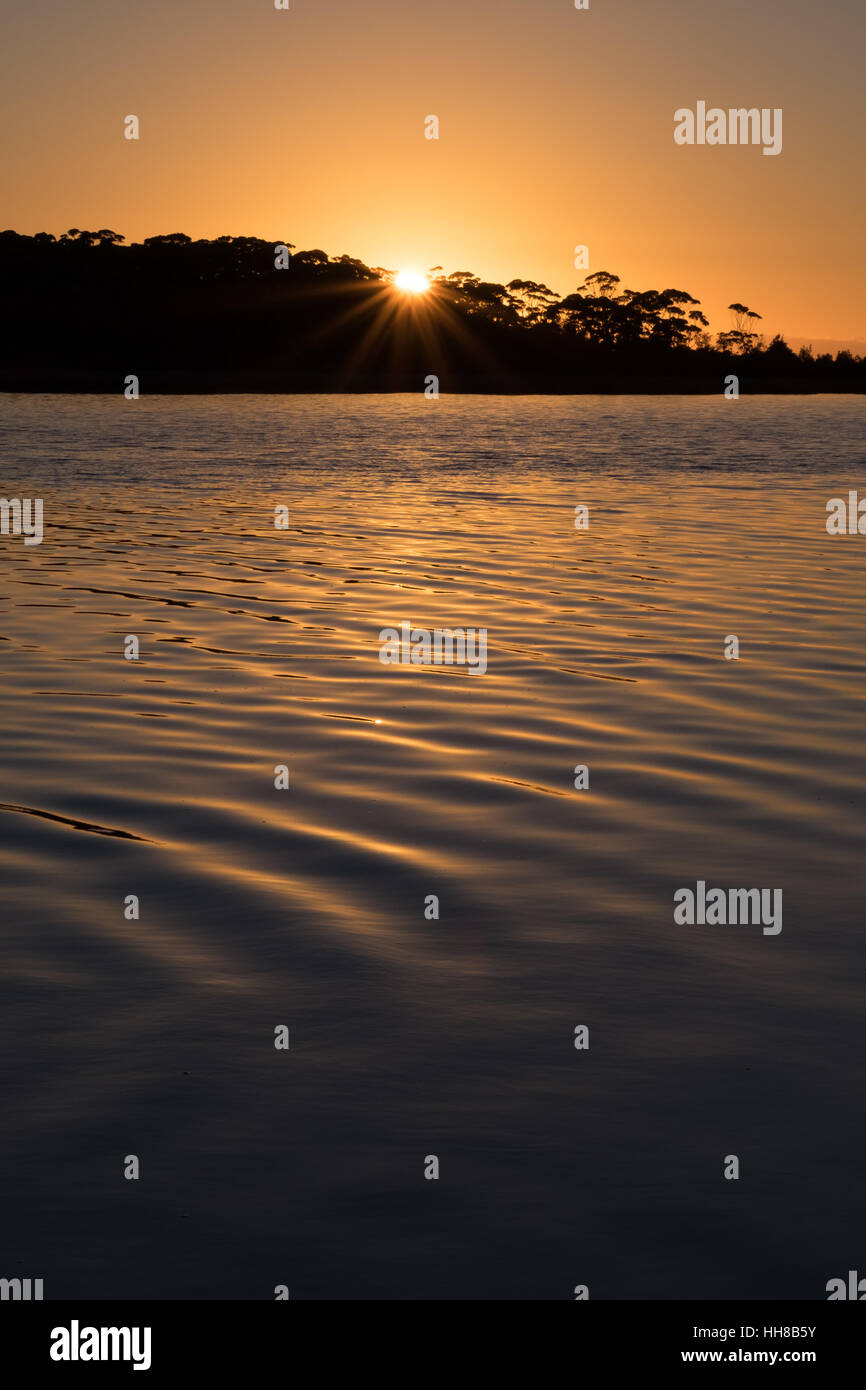 Sun glistening on the water hi-res stock photography and images - Alamy