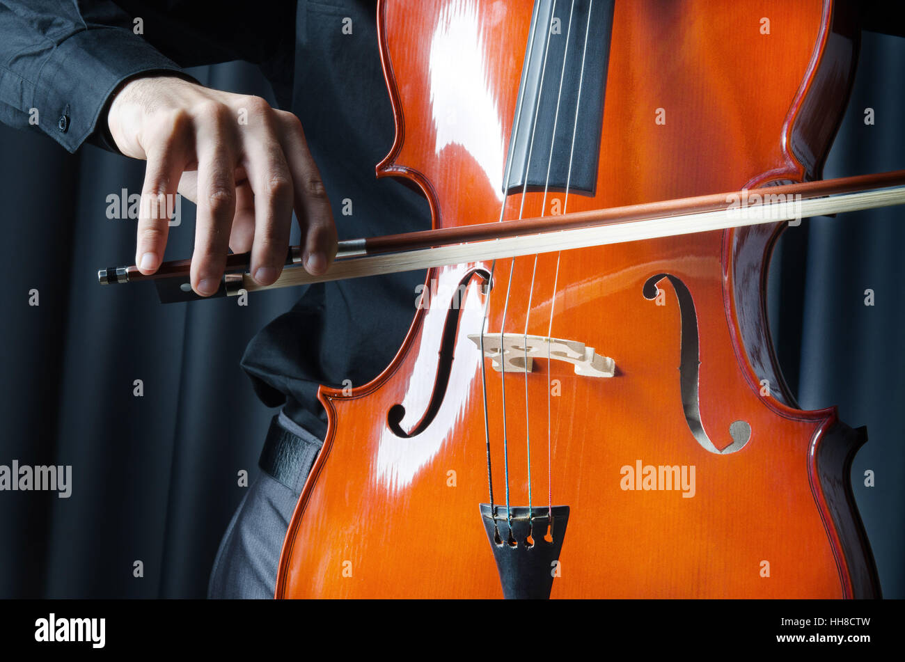 Man playing the cello Stock Photo - Alamy