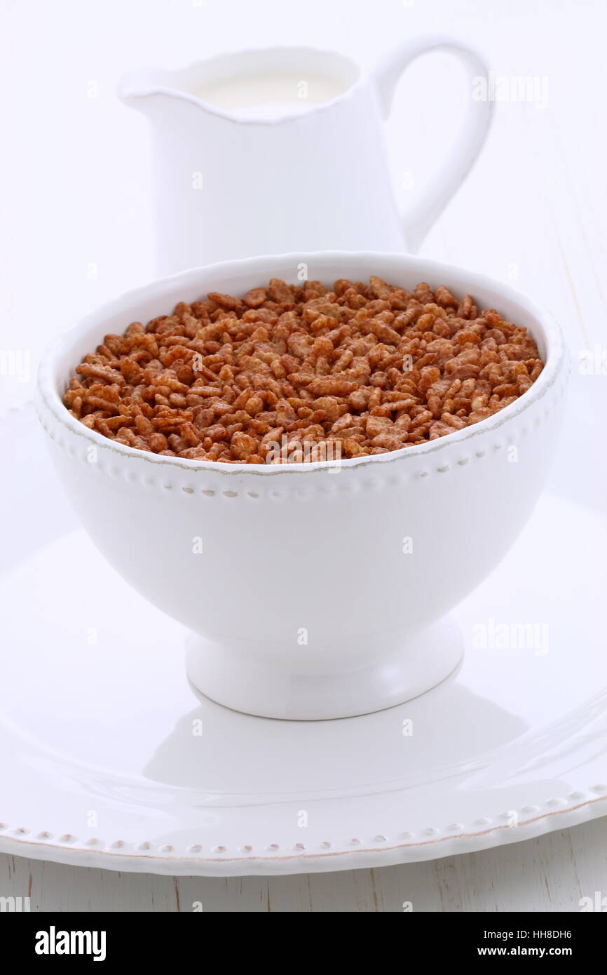 Chocolate rice crispies hi-res stock photography and images - Alamy