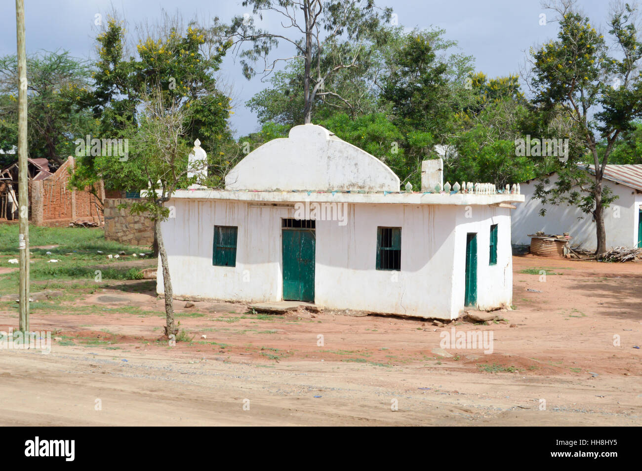 Small white and green house in the Kenyan countryside Stock Photo - Alamy