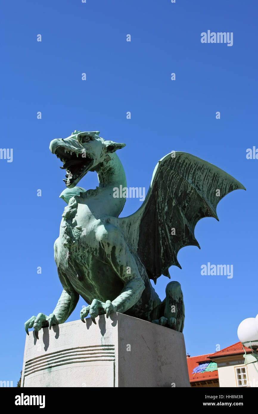 Stone made Dragon sculpture. Dragon statue Stock Photo - Alamy