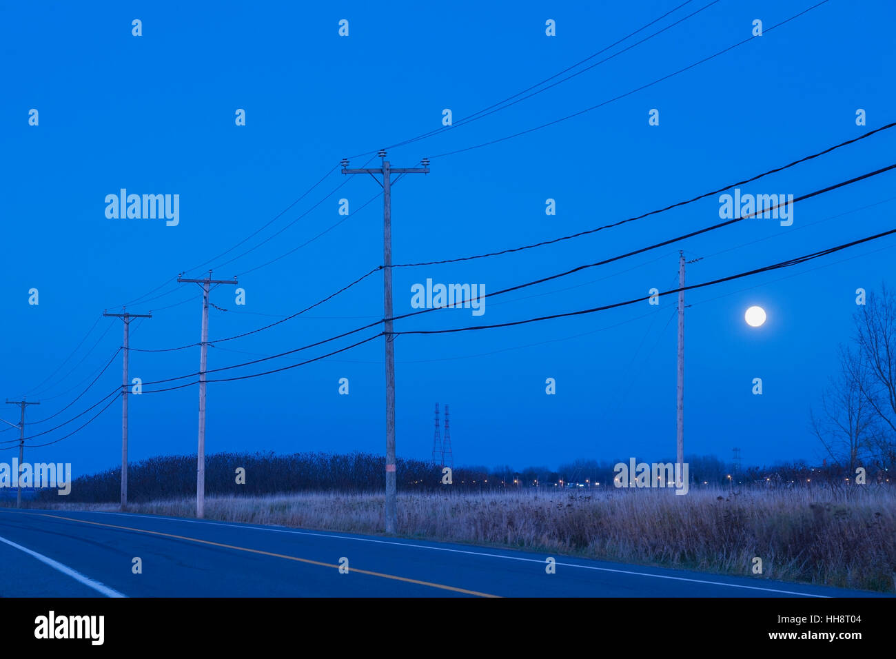 Hydro poles hi-res stock photography and images - Alamy