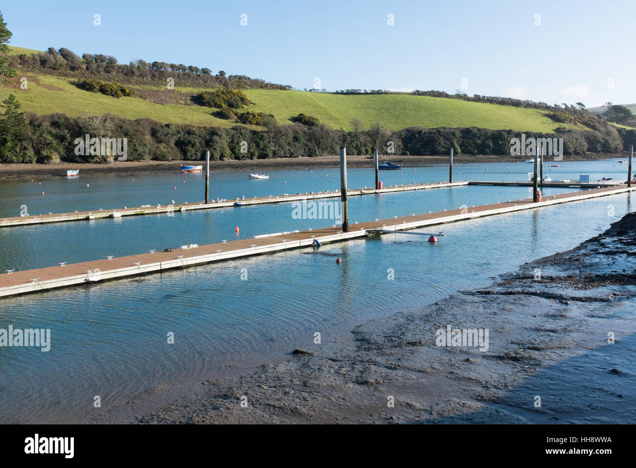 Empty pontoon moorings at Batson in Salcombe, Devon Stock Photo - Alamy