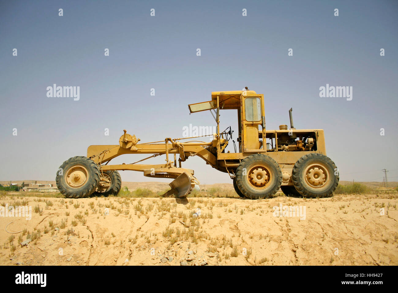 build buildings bulldozer cabin caterpillar construction desert dig ...