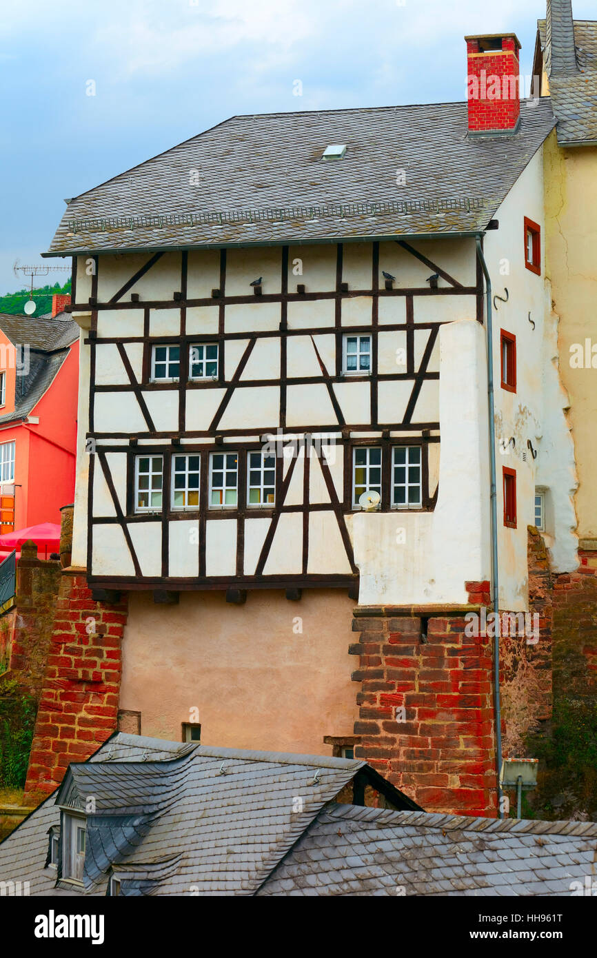 style of construction, architecture, architectural style, building ...