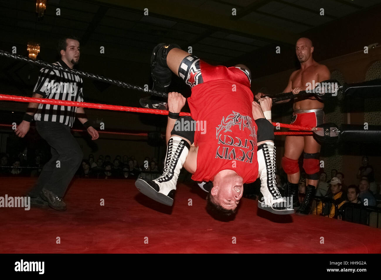 Canadian WWE superstar Kevin Owens, then using his real name of Kevin ...