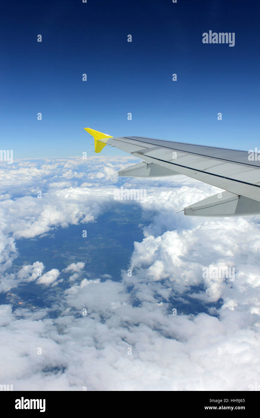 cloud, blank, european, caucasian, wing, rain cloud, fly, flies, flys ...