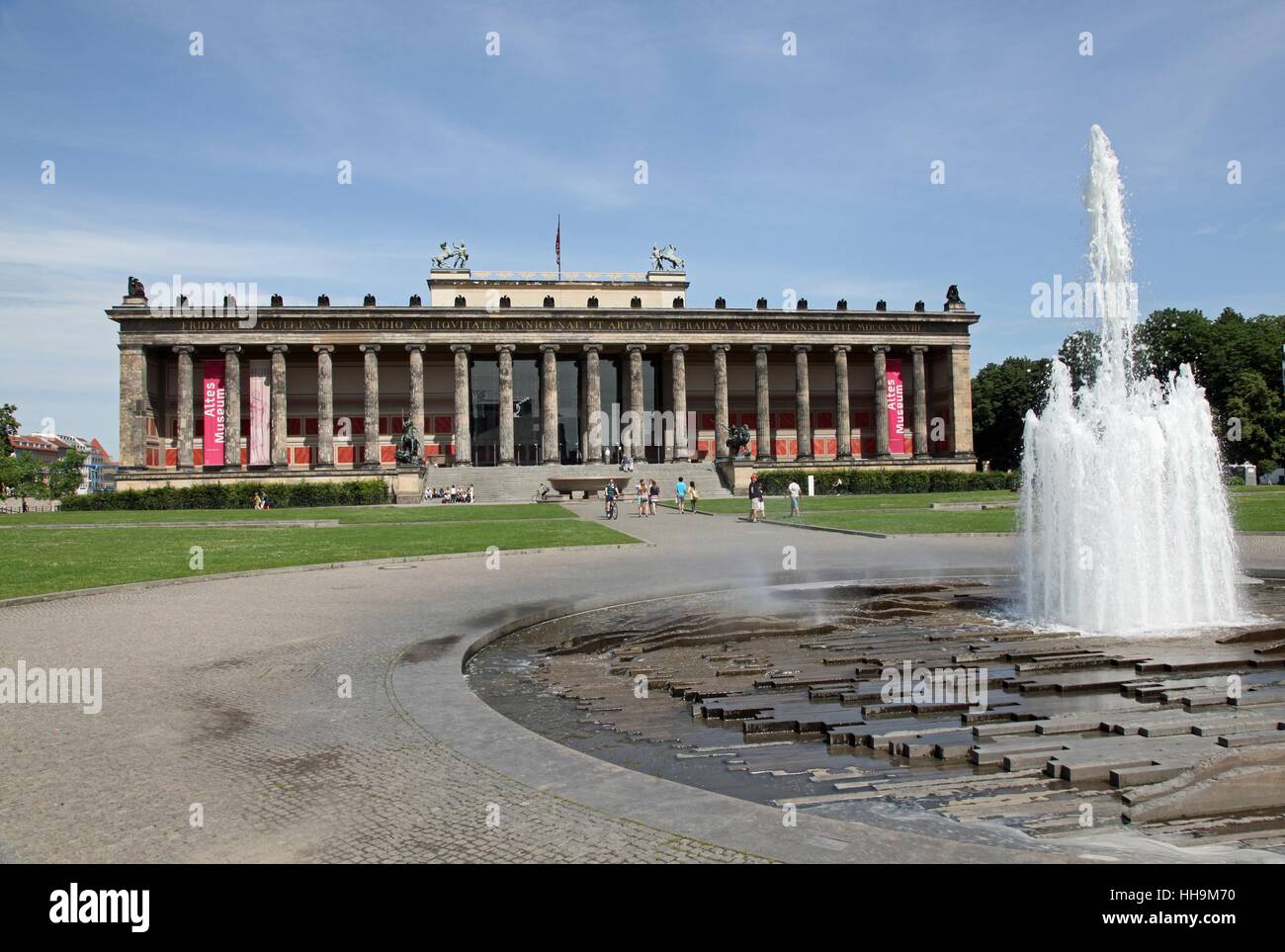 Altes museum berlin hi-res stock photography and images - Alamy