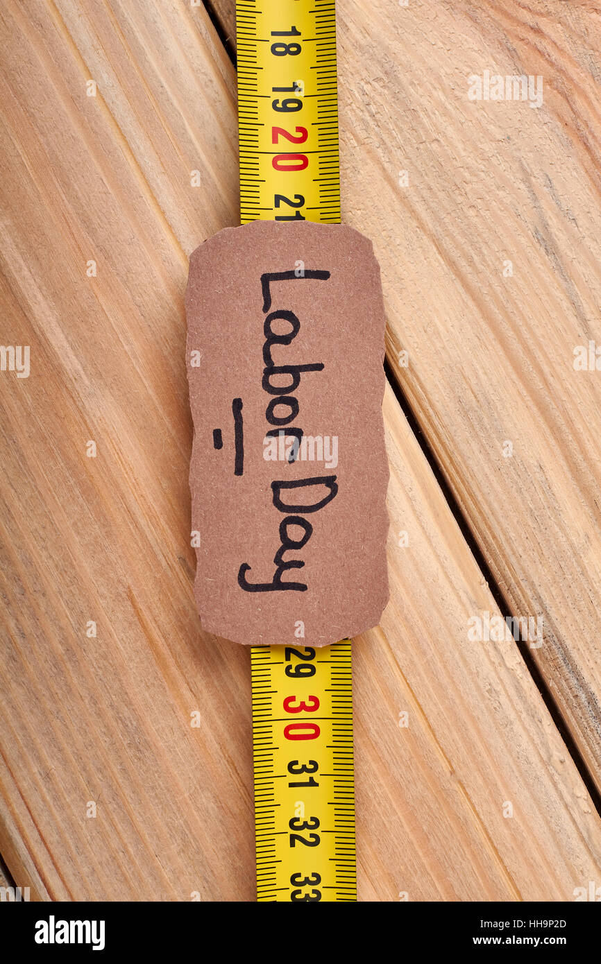 Present tape measure hi-res stock photography and images - Alamy