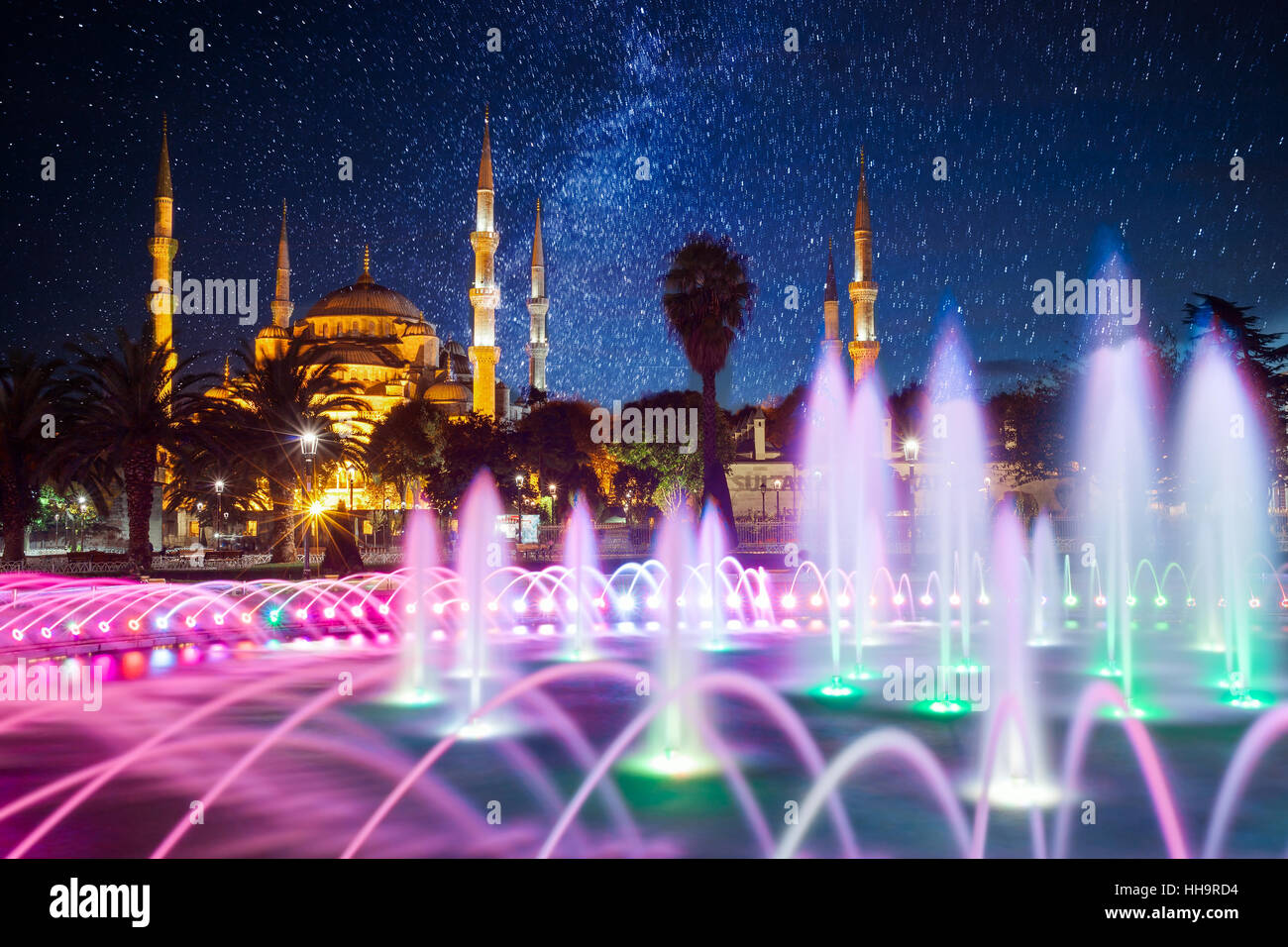 Blue Mosque on night in Istanbul Stock Photo - Alamy