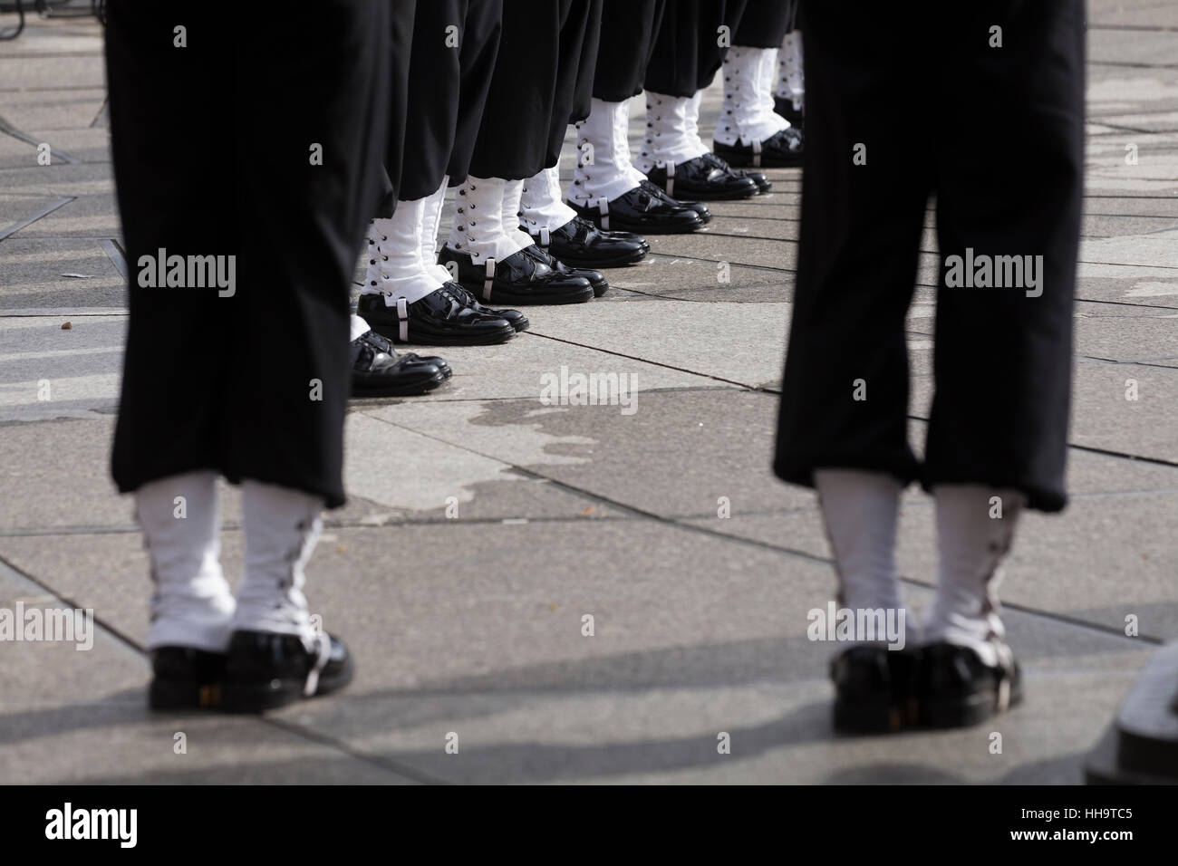 Navy ceremonial guard sailors full honors ceremony at the US Navy ...