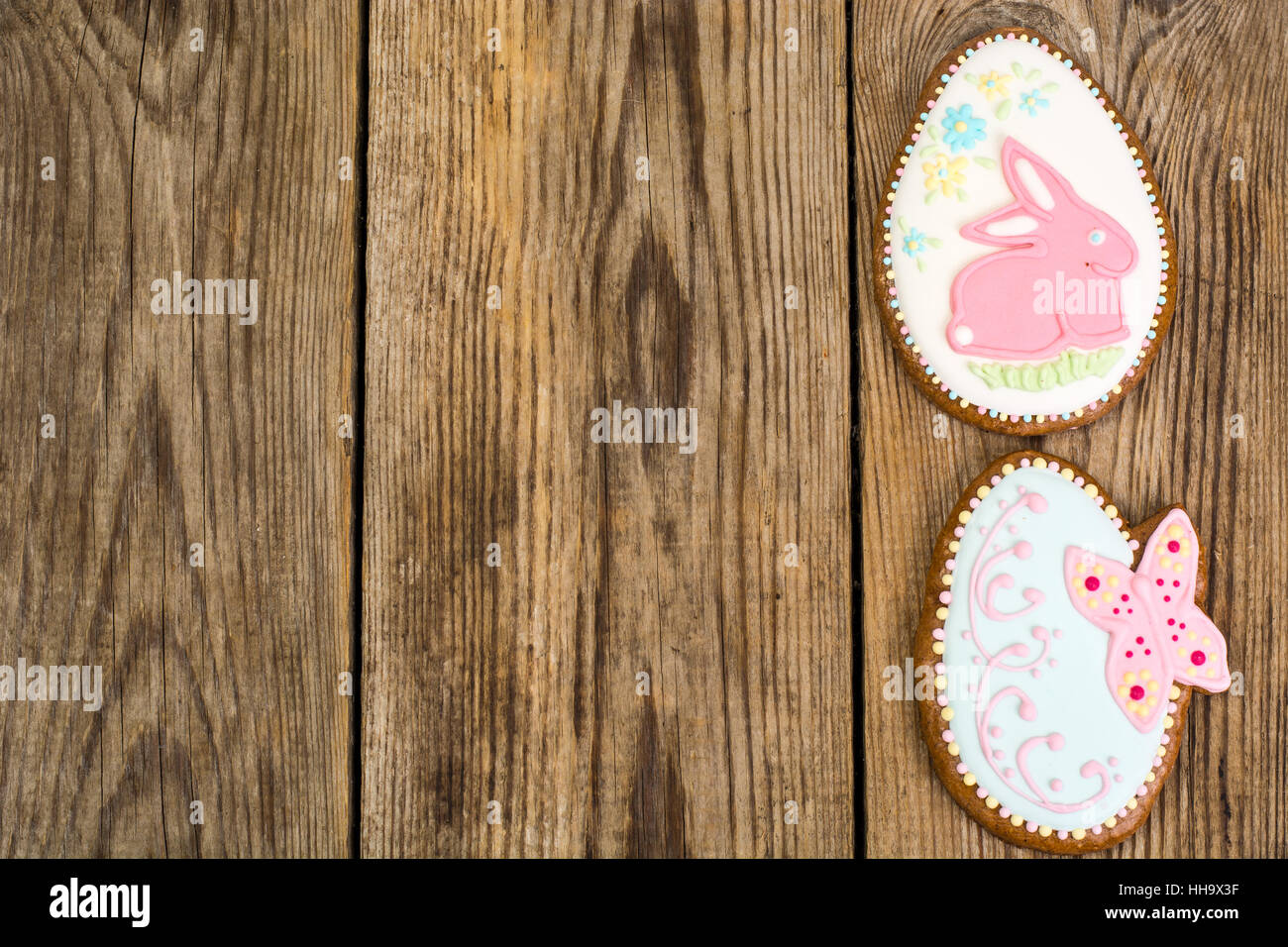 Easter gingerbread cookies with icing Stock Photo - Alamy