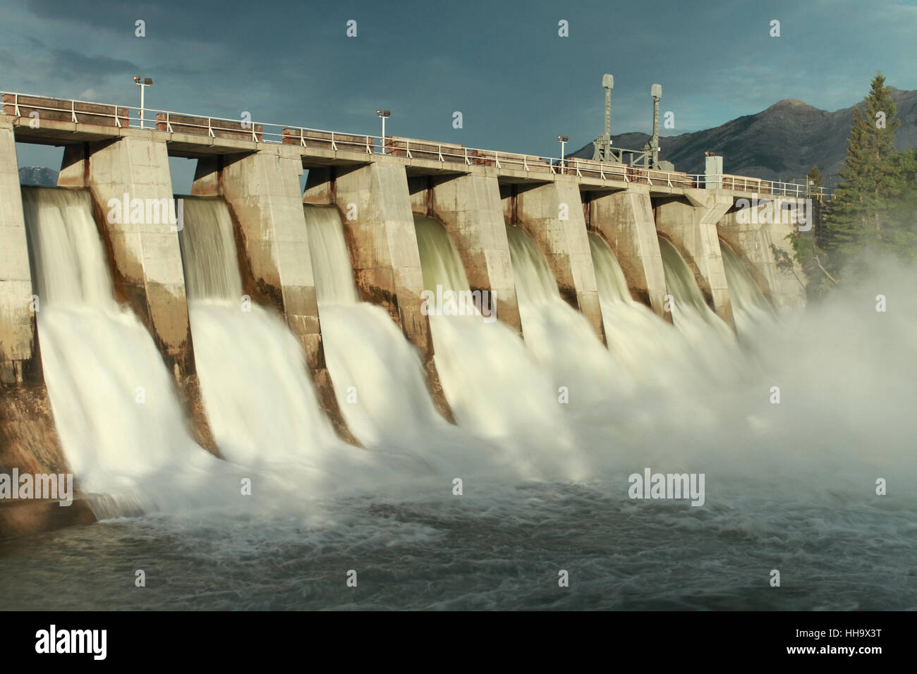 Hydro dam alberta canada hi-res stock photography and images - Alamy