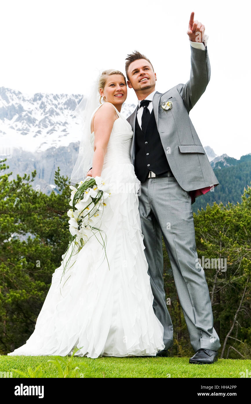 bride and groom Stock Photo - Alamy