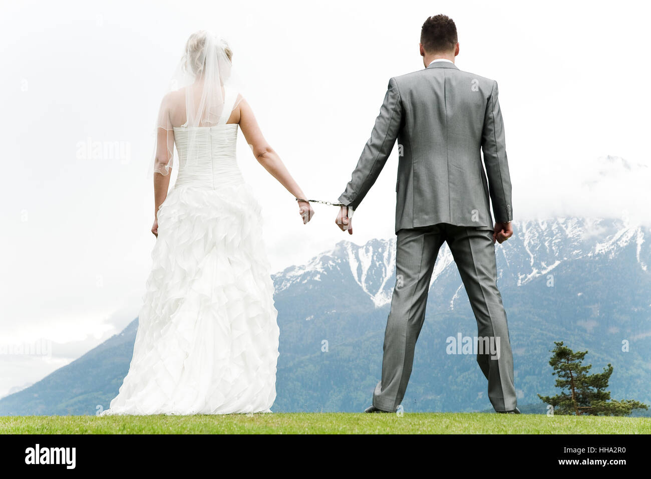 bride and groom Stock Photo - Alamy