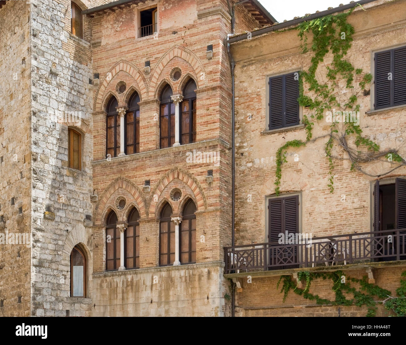 house, building, city, town, tuscany, style of construction ...