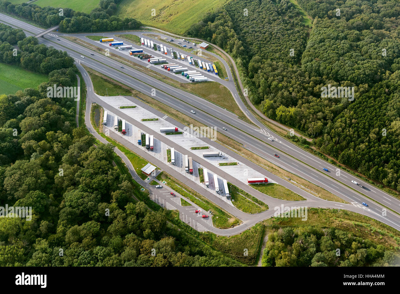 Truck rest area at Neufeld, A40 south Rheurdt, truck driving hours ...