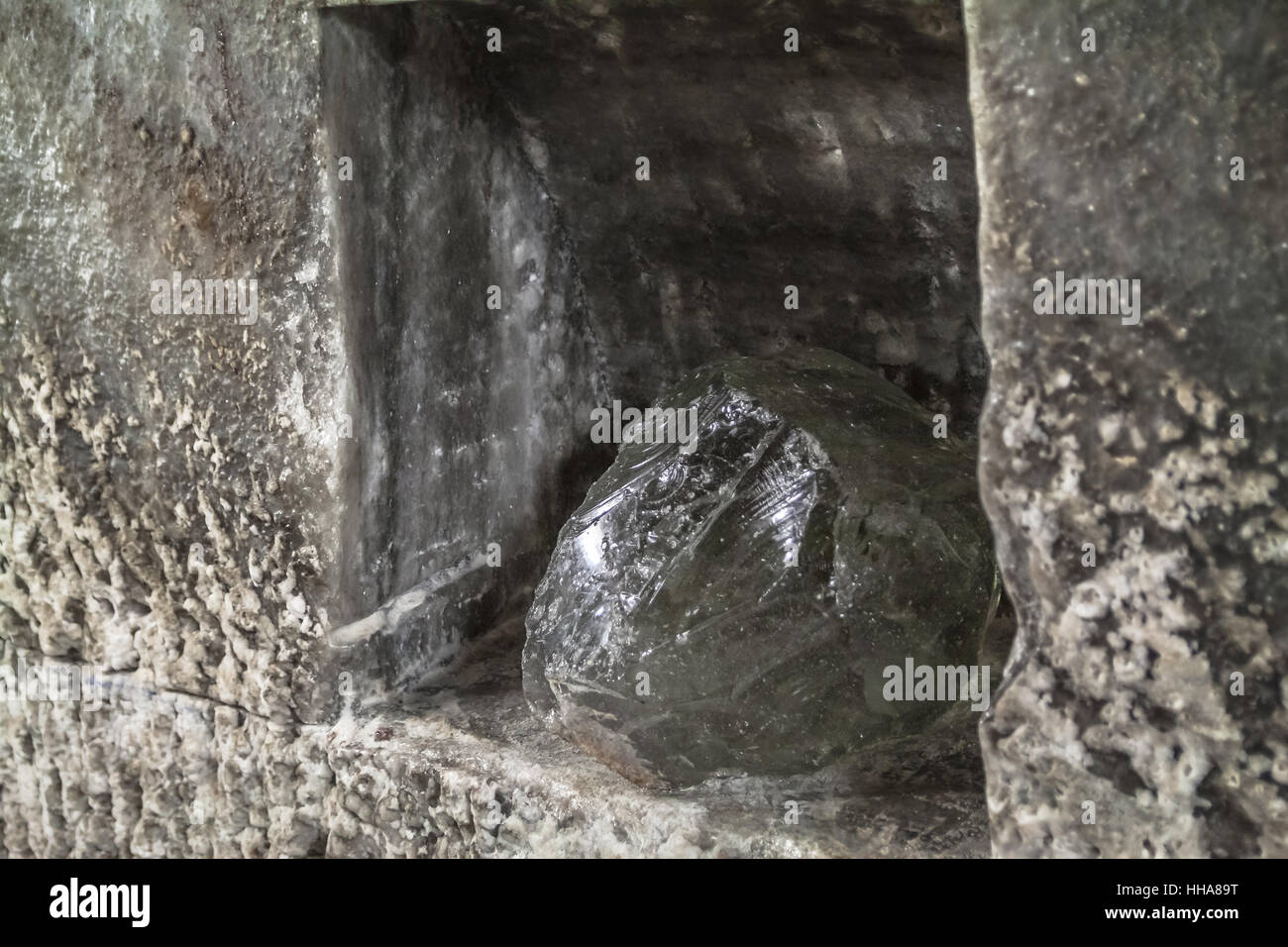 Crystal ball cave hi-res stock photography and images - Alamy