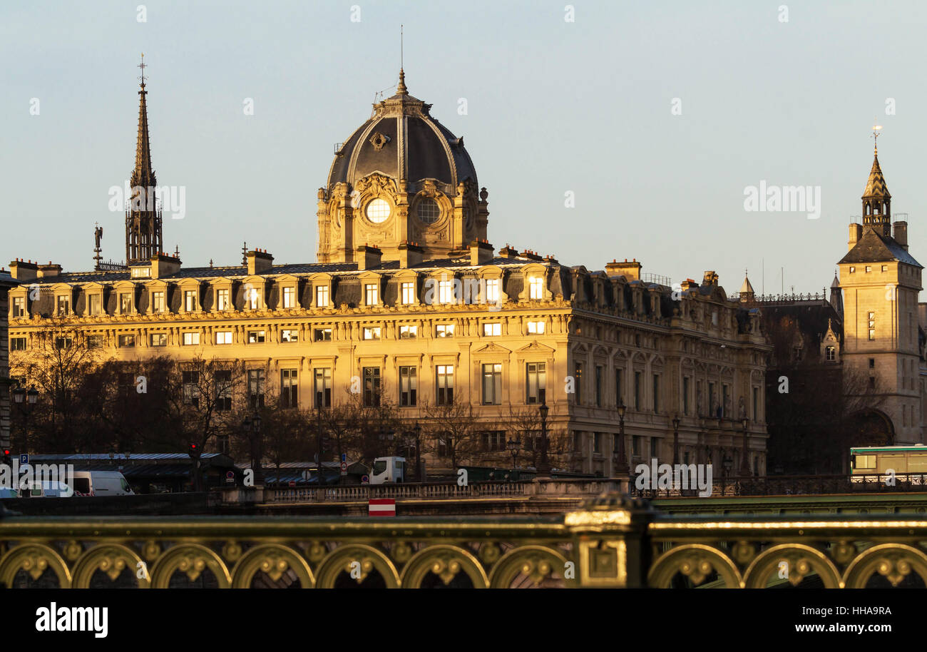 The building of Commercial Court of Paris was built in 1860-1865 by ...