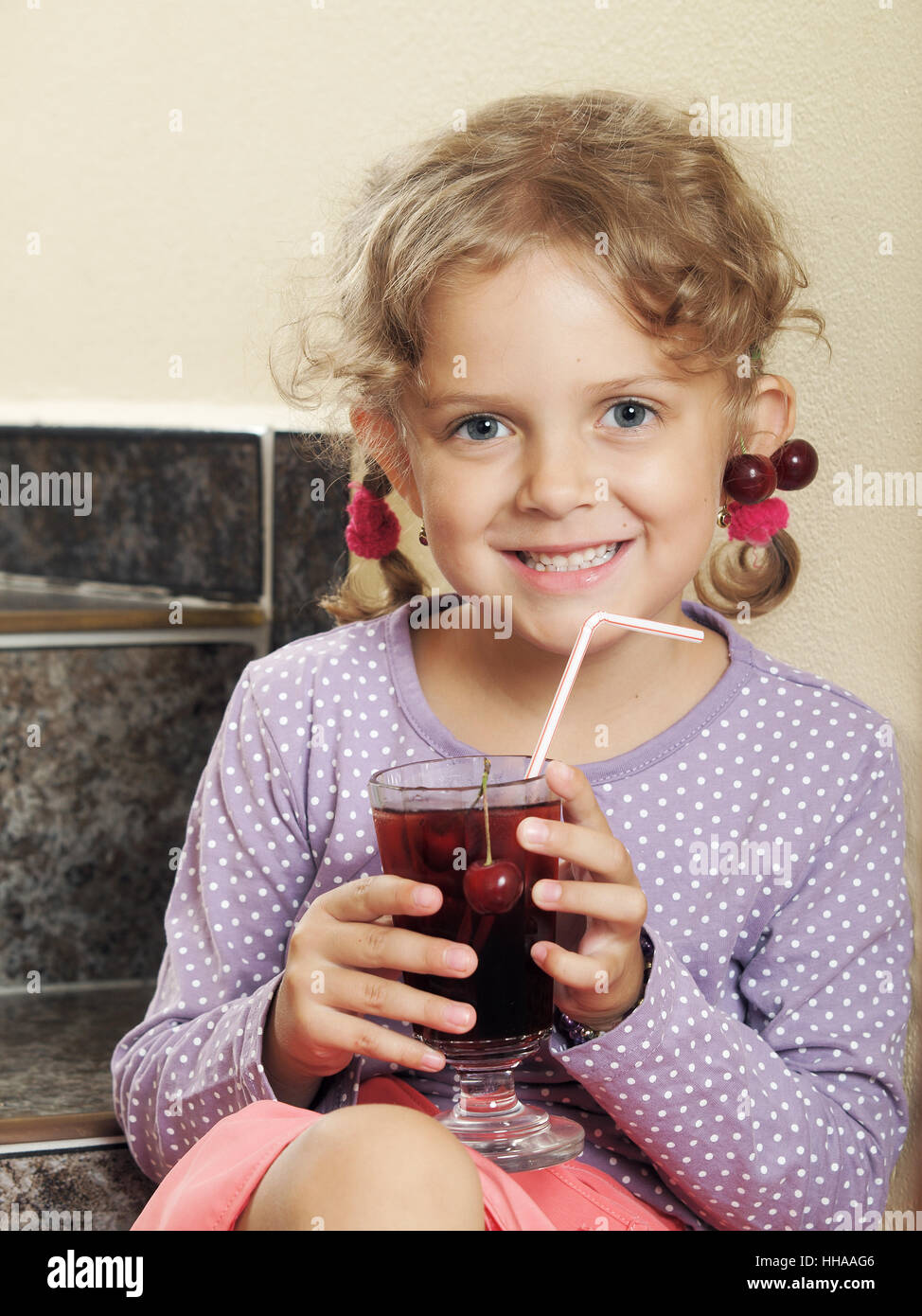 drink, drinking, bibs, small, tiny, little, short, child, cocktail ...