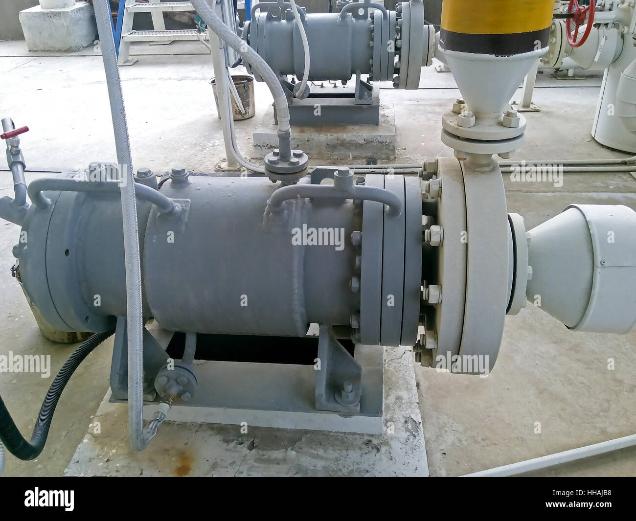 The pump for pumping hot products of oil refining. Equipment refinery ...