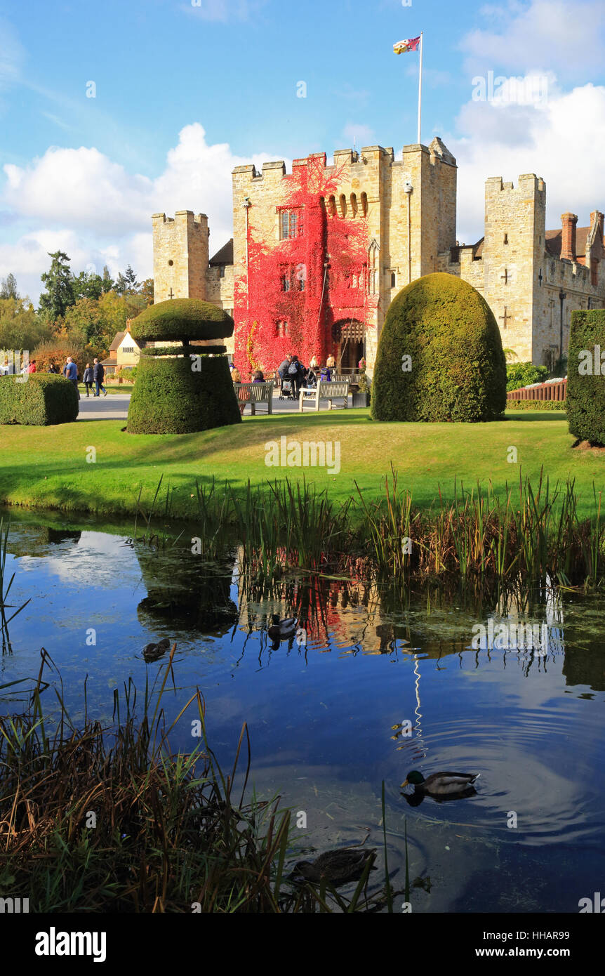 Henry VIII's 2nd wife, Anne Boleyn's childhood hone, Hever Castle, in ...