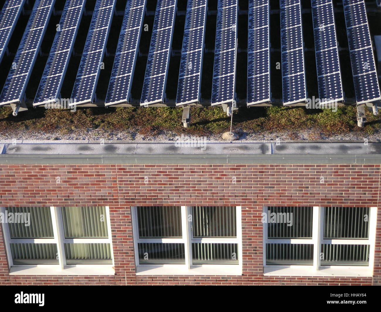 Solar rooftop highrise hi-res stock photography and images - Alamy