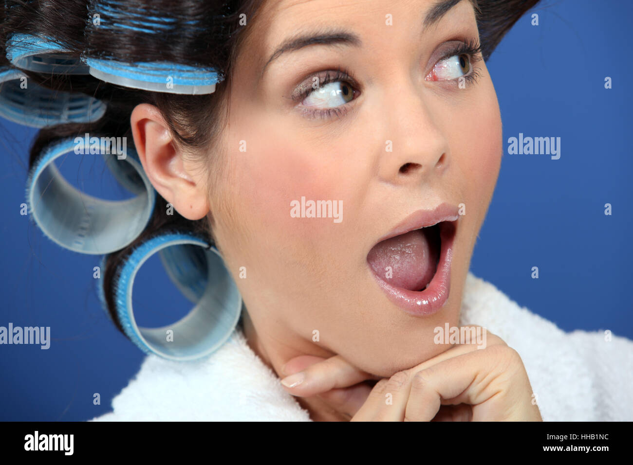 finger, brown, brownish, brunette, look, glancing, see, view, looking ...