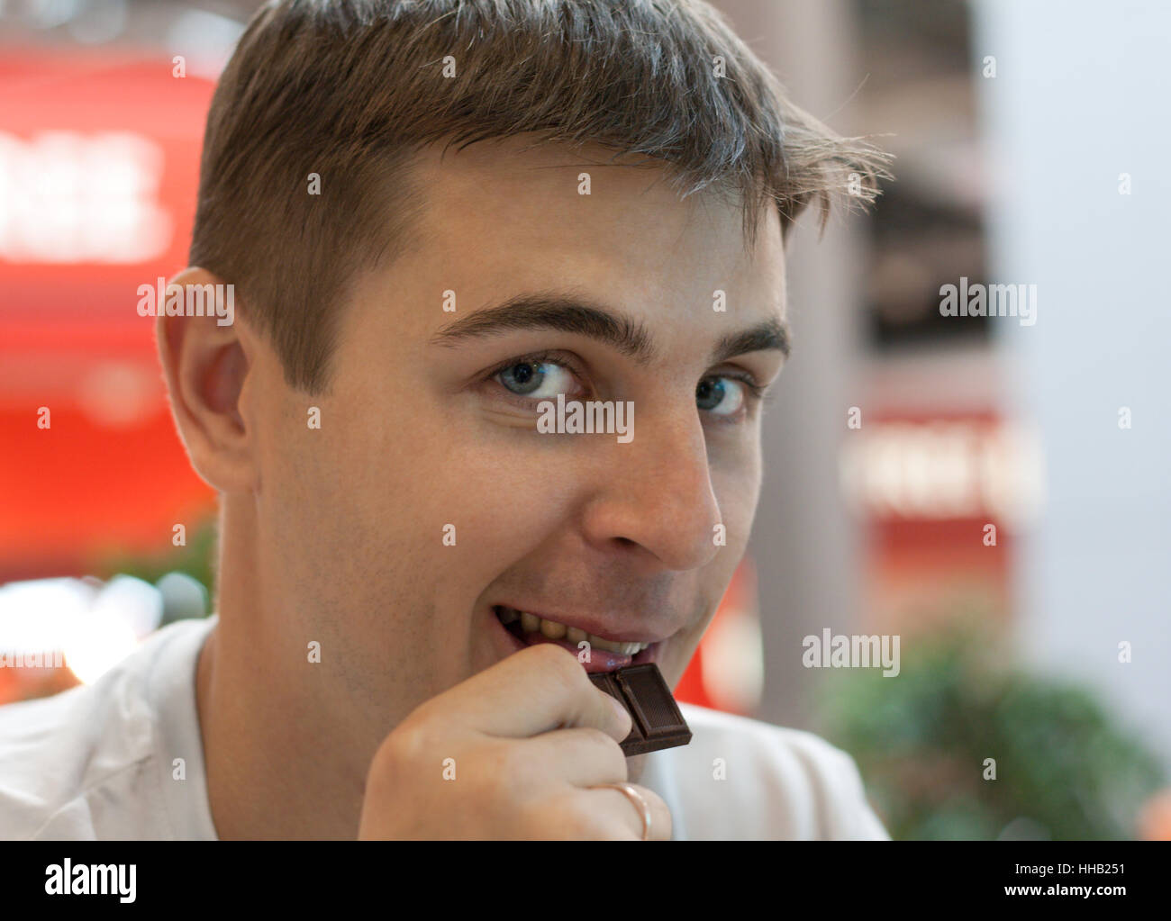 food, aliment, hand, sweet, sweets, teen, closeup, american, mouth ...