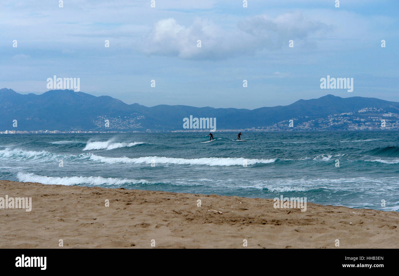 beach scenery with water sports at Sant Pere Pescador in Spain Stock ...