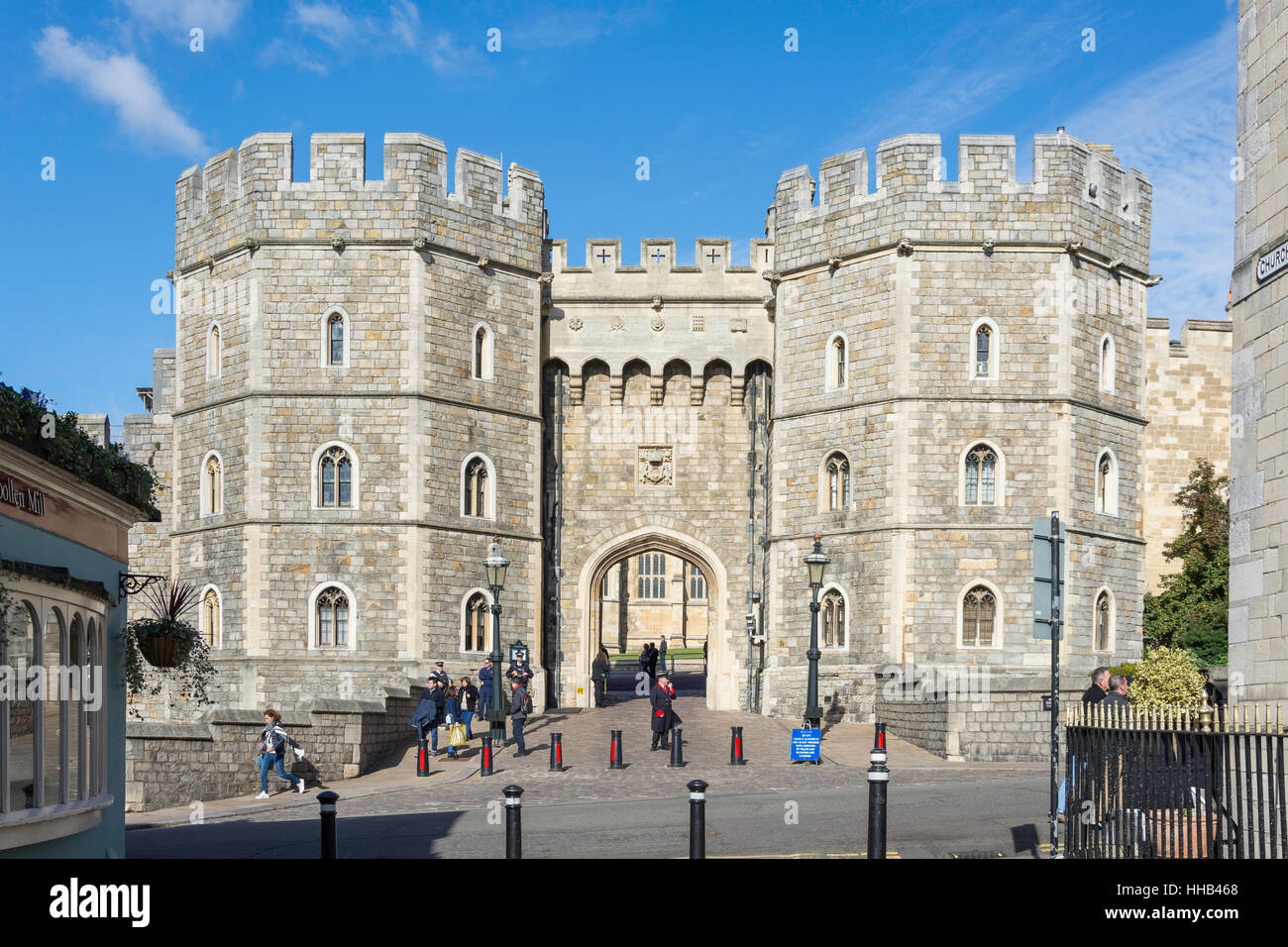 Henry viii gate hi-res stock photography and images - Alamy