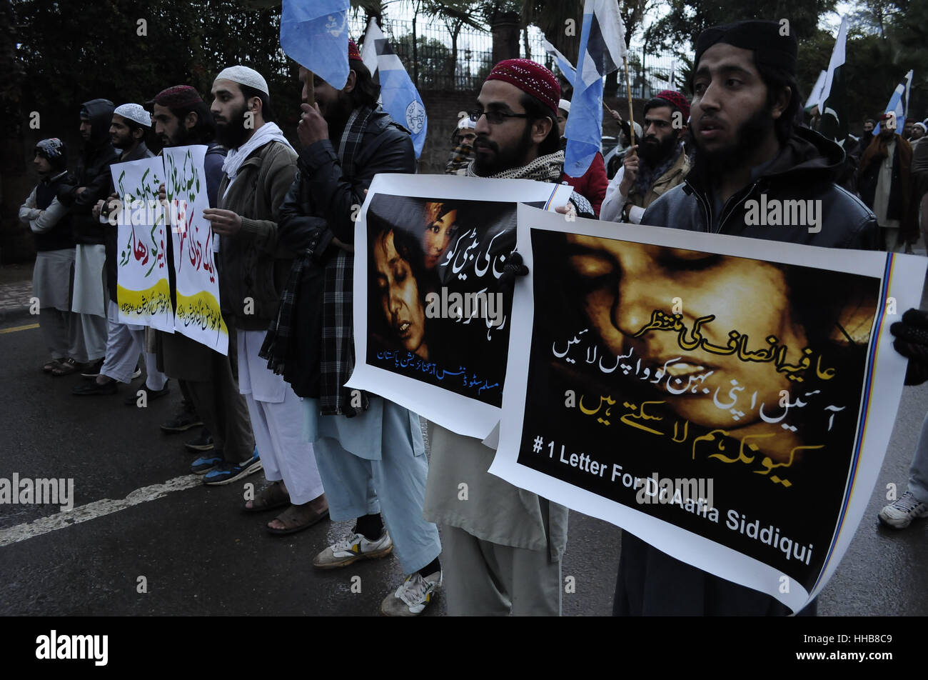 Rawalpindi, Pakistan. 18th Jan, 2017. Supporter of Pakistan's religious ...