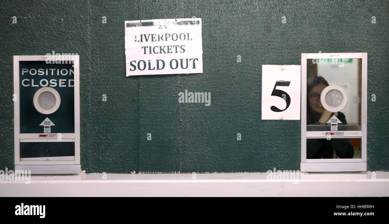 Sold out tickets hi-res stock photography and images - Alamy