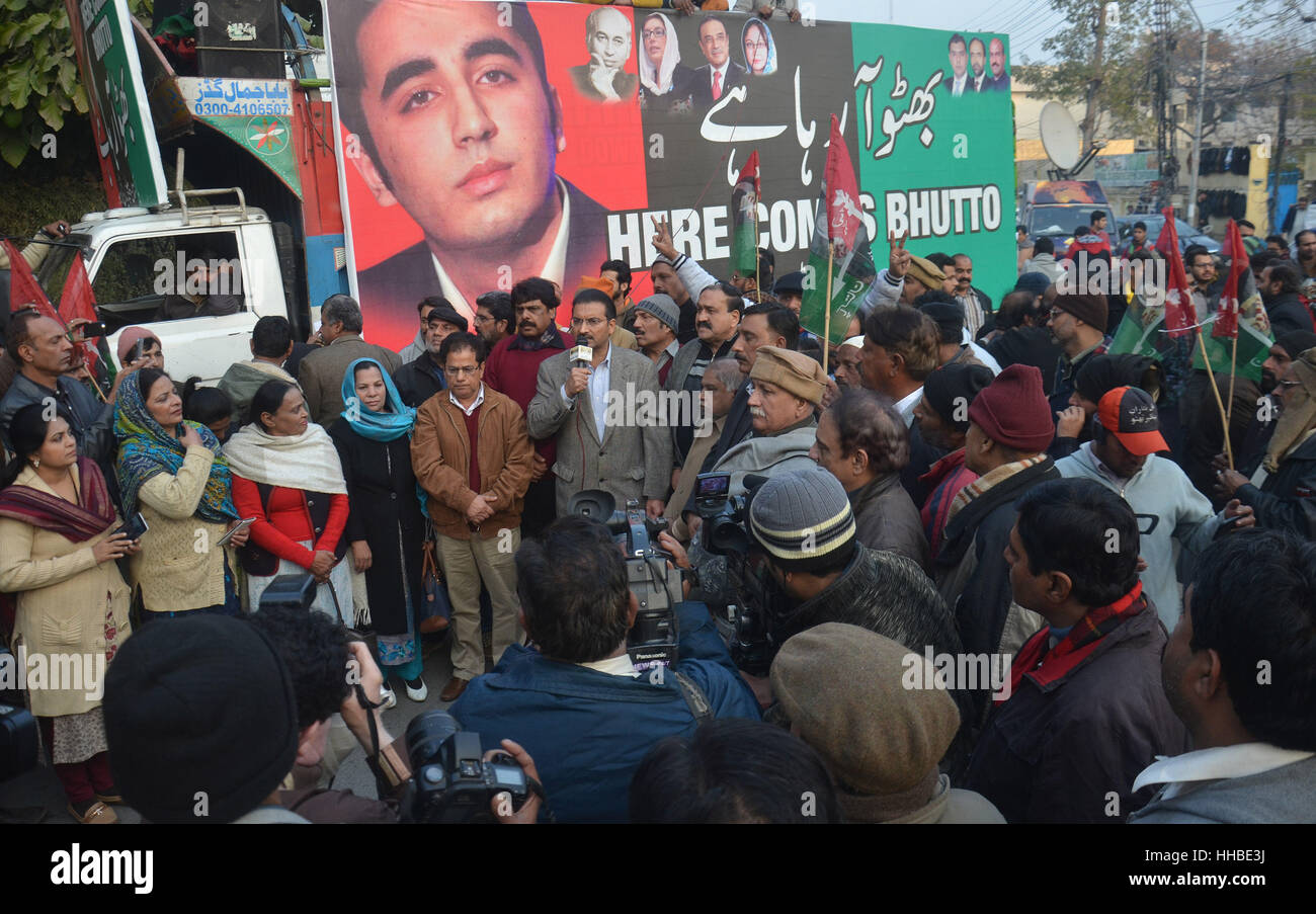 Pakistan peoples party ppp workers hi-res stock photography and images ...
