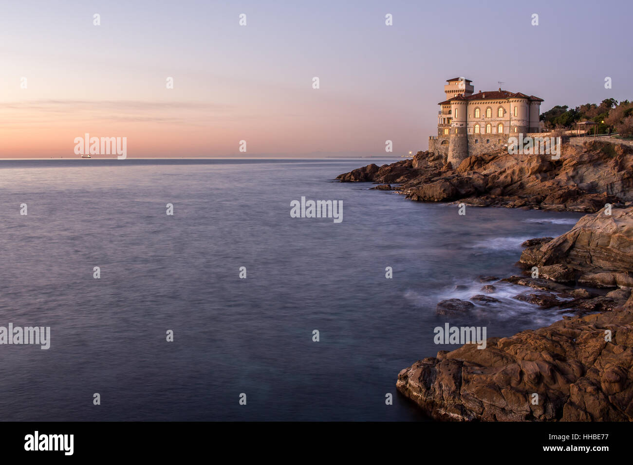 Castle in front of the sea Stock Photo - Alamy