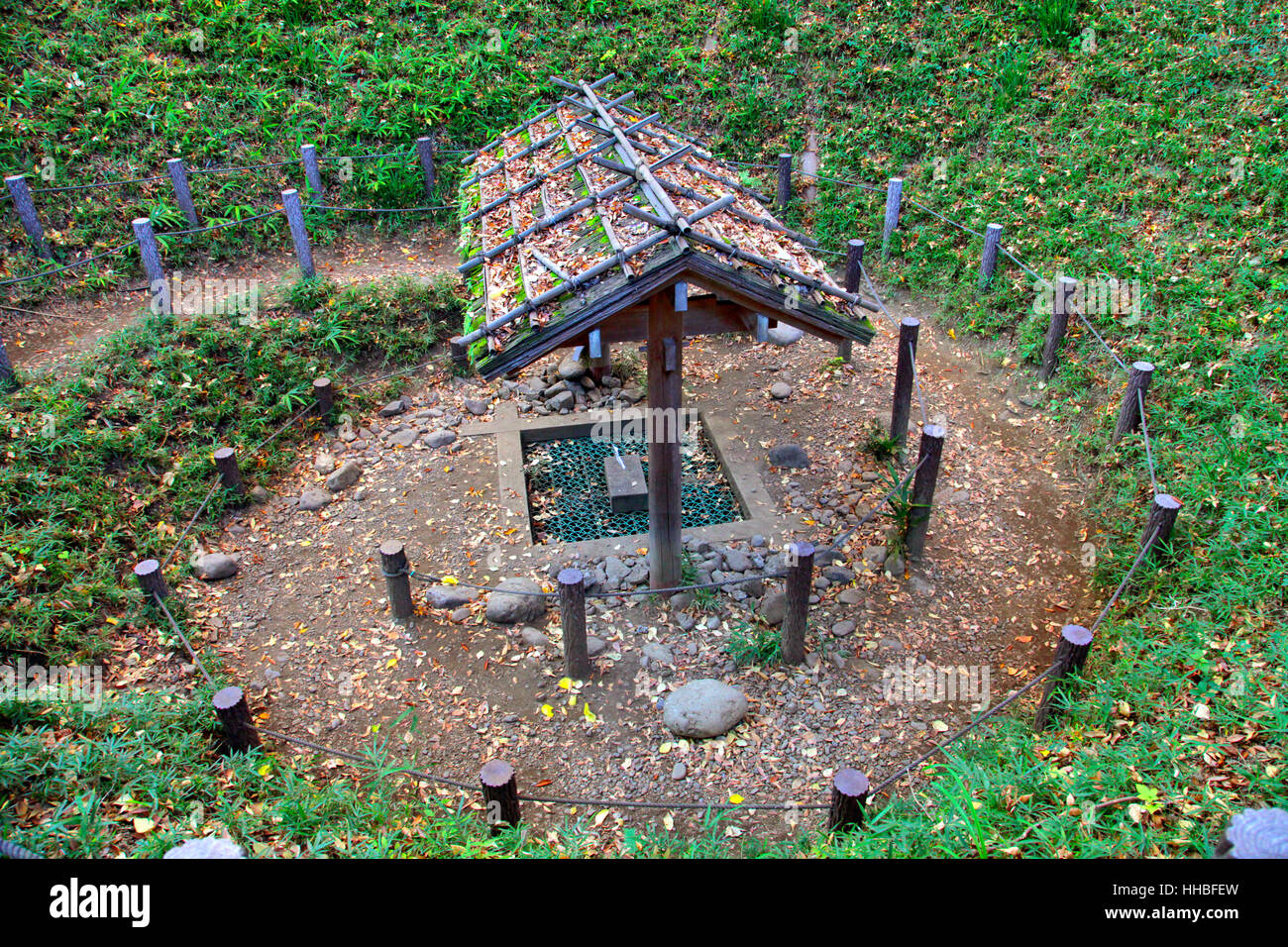 Dug well hi-res stock photography and images - Alamy