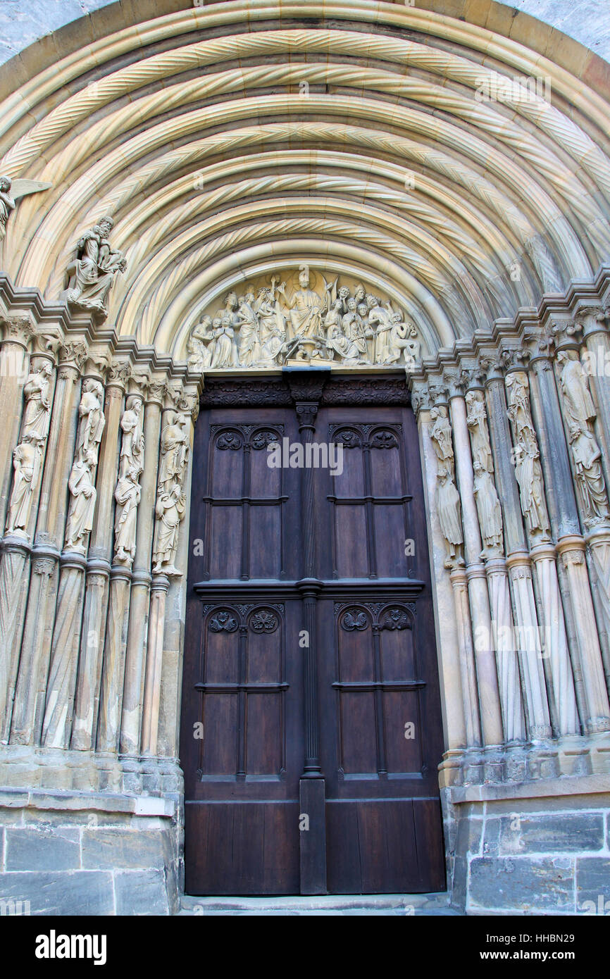 cathedral, goal, passage, gate, archgway, gantry, bavaria, statue ...